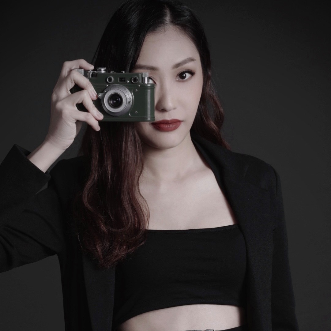 Ms Michelle LAU Pui-kar｜fashion photographer｜PolyU alumni