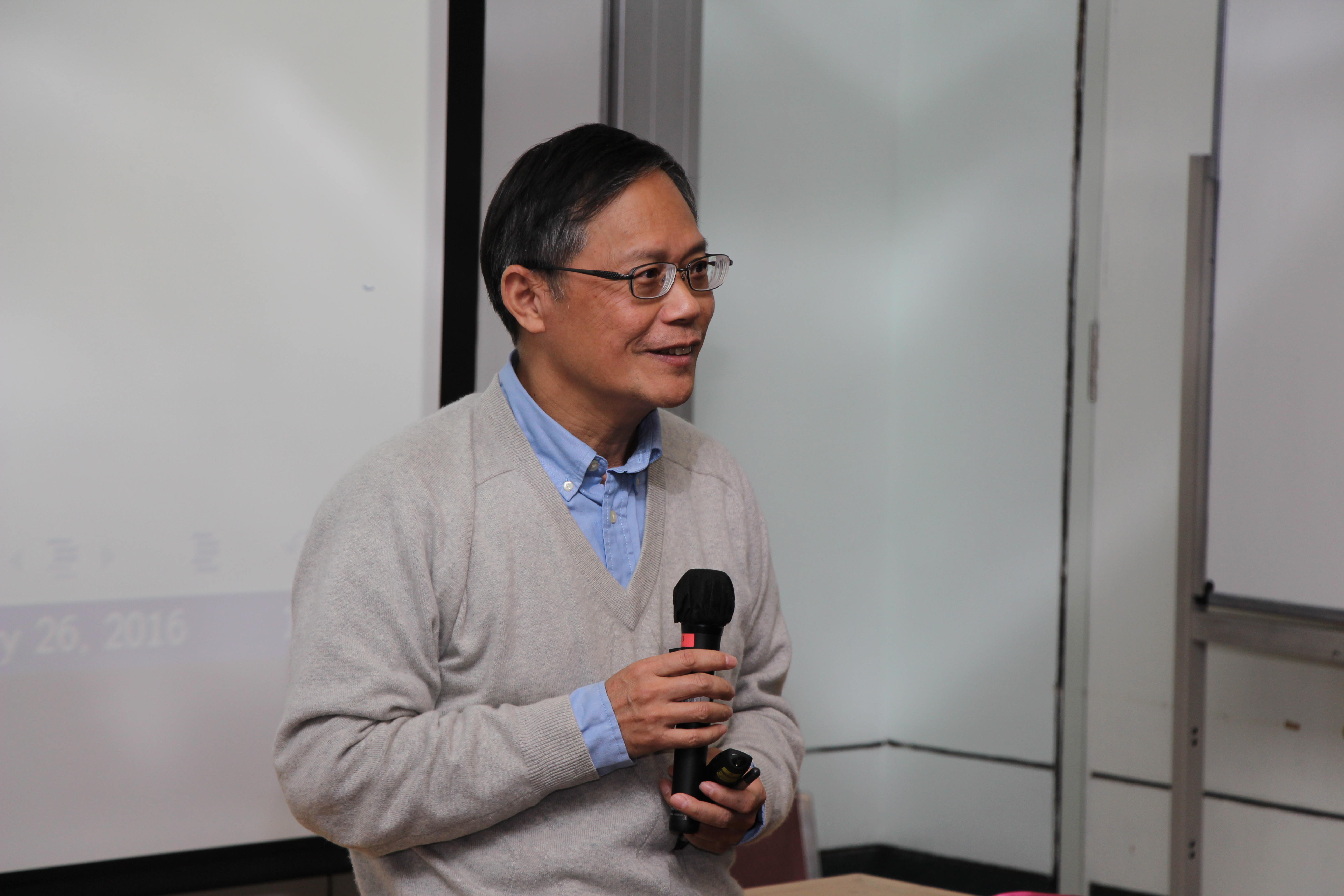 Estimation for Ultra-high Dimensional Factor Model: A Pivotal Variable Detection-based Approach ...