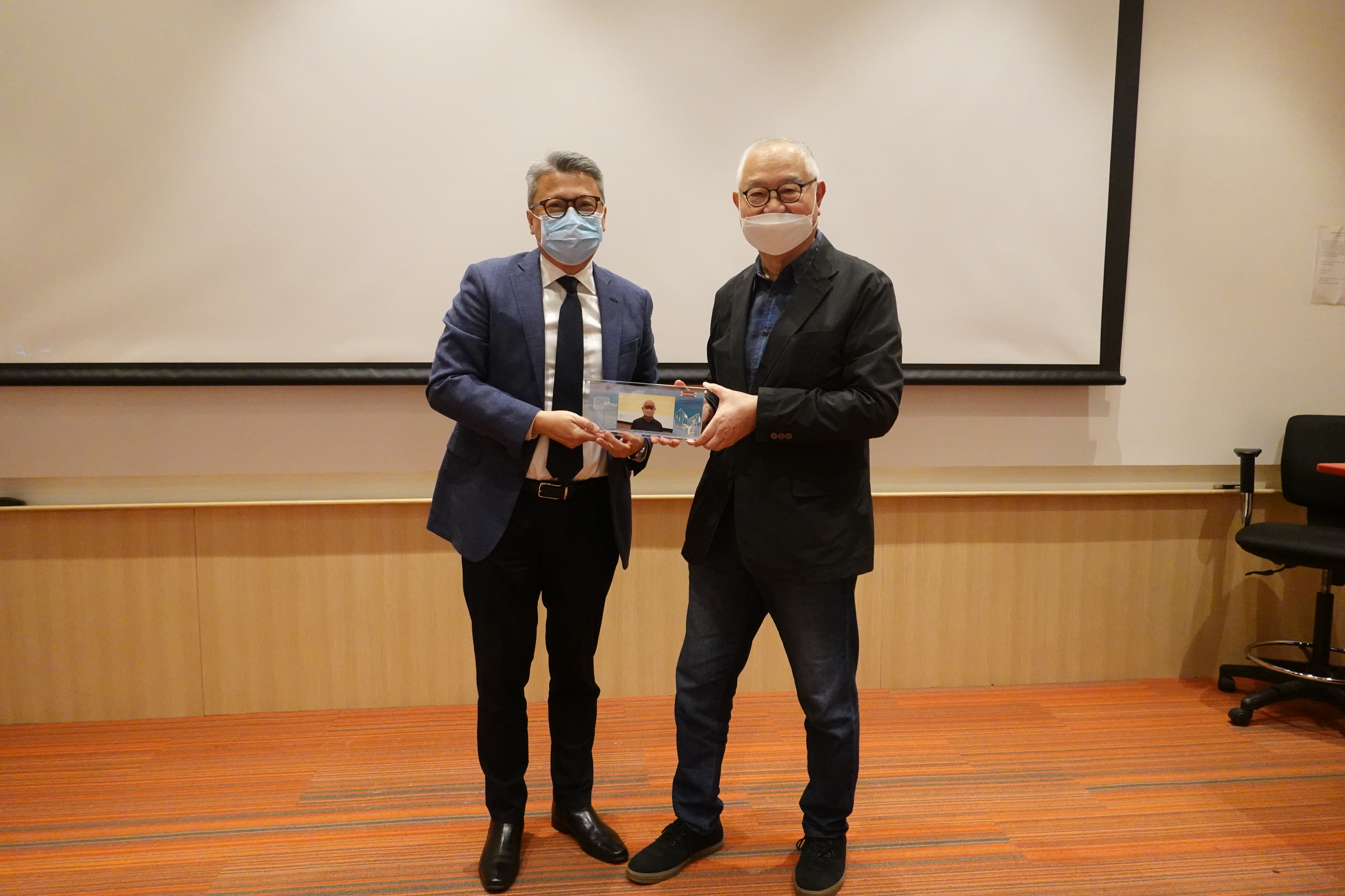 INSPIRE@BRE - A Dream for PolyU: TURNING GREY TO GREEN