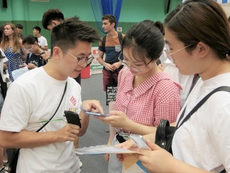 Bringing campus sustainability education to freshmen | Campus Carbon ...