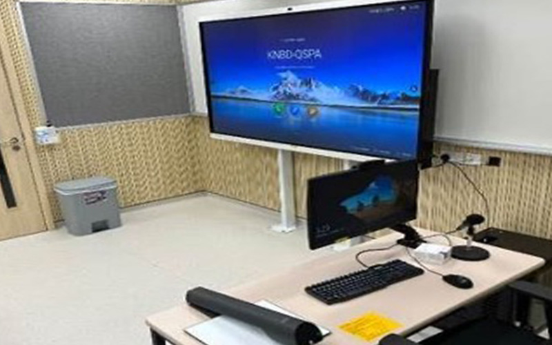 Workshops for instructors on using Smart Panel built-in teaching PC for ...