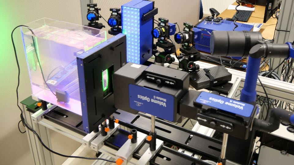 Tomo-PIV & FSI Multi-Purpose Laser-based Imaging System | Research ...