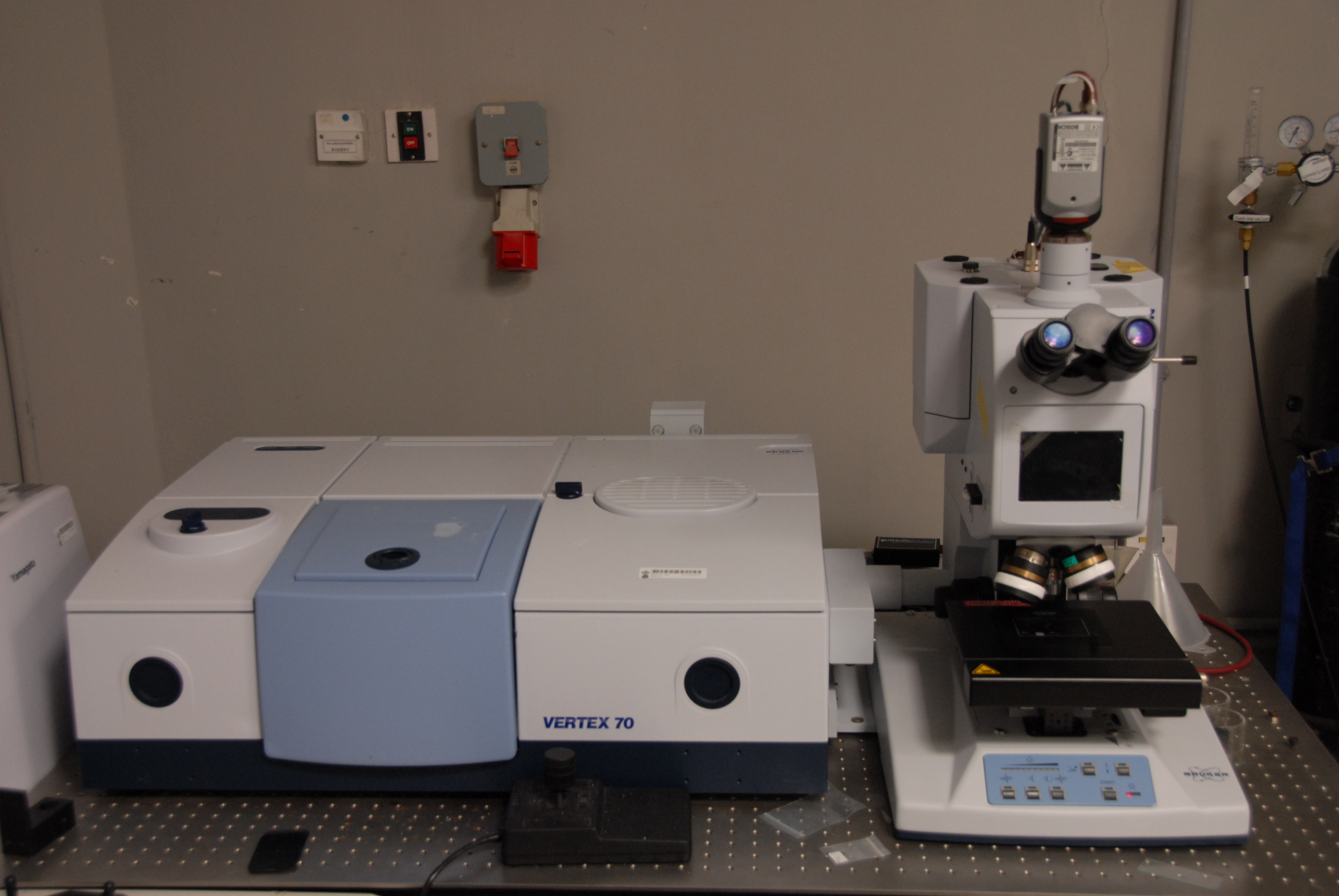 Fourier Transform Infrared Spectrometer | Research Equipment and Facilities