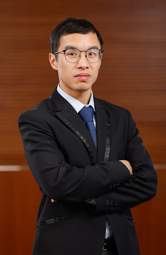 Dr Enoch Lee | Department of Logistics and Maritime Studies