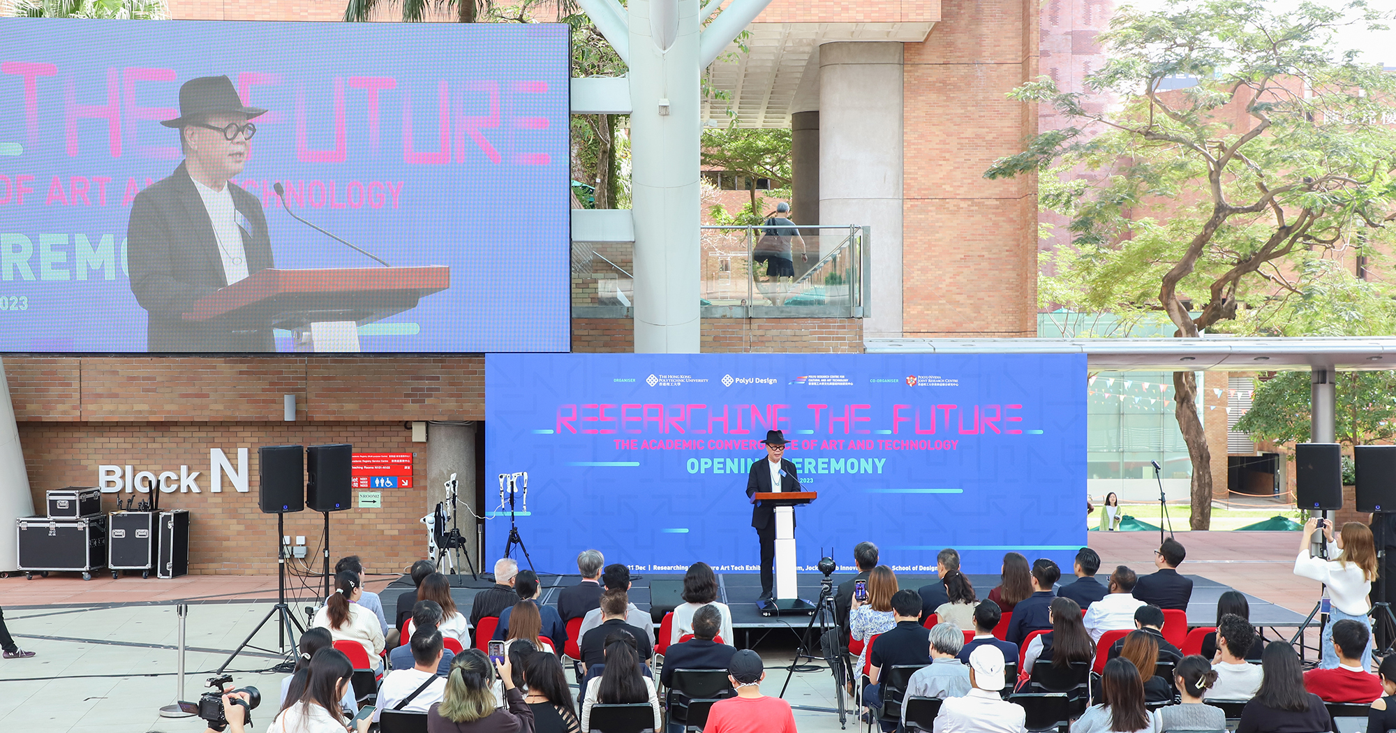 Art-Tech Odyssey: the Creative Possibilities at the Intersection of Art and Technology | PolyU ...