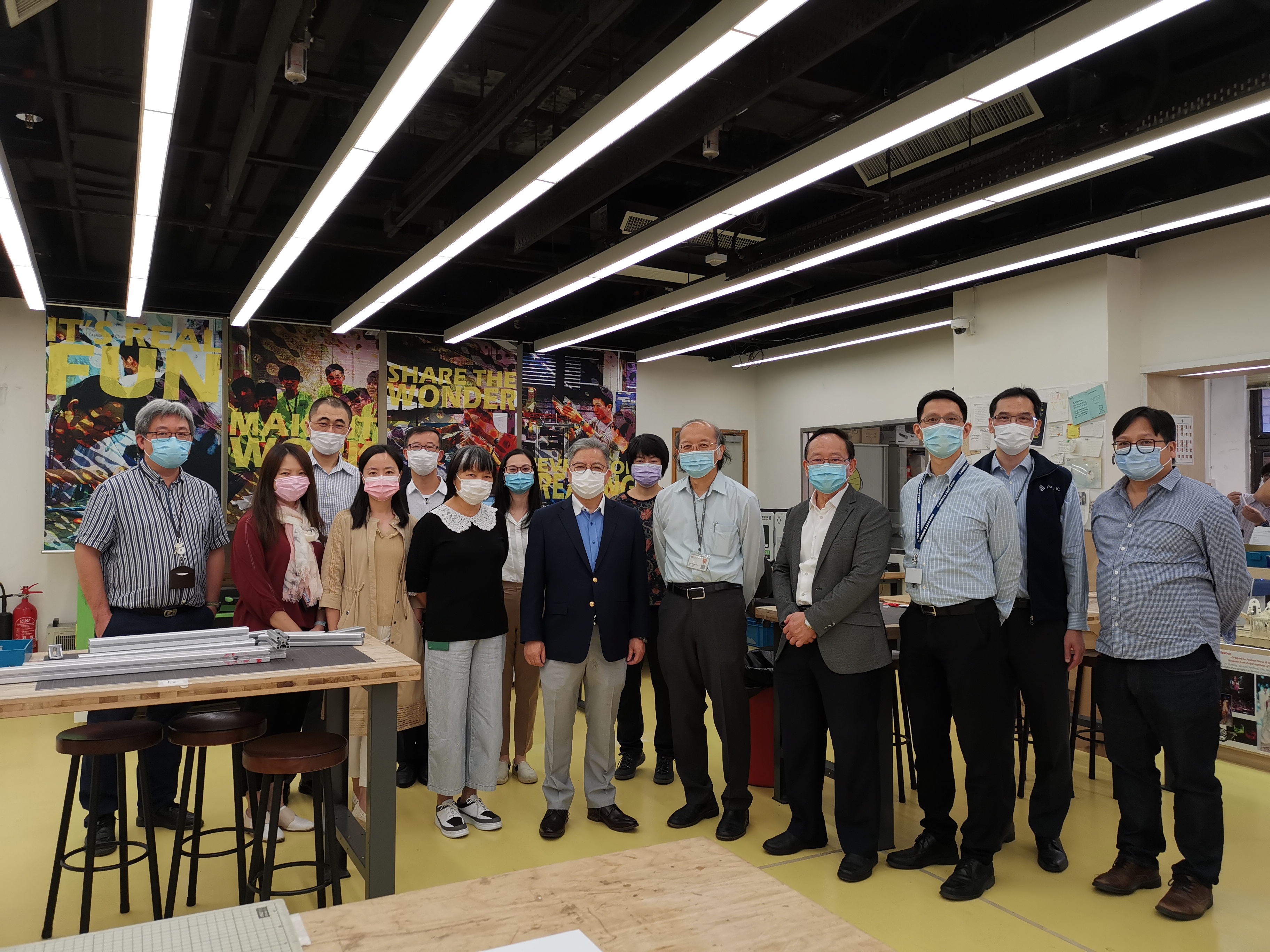 2020-11-16 Visit to Industrial Centre of PolyU | Department of ...