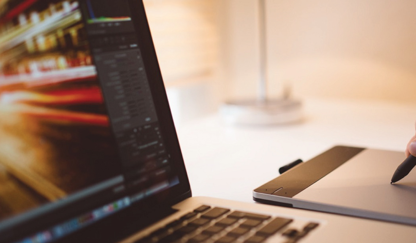 Adobe Illustrator & Graphic Design | Student Affairs Office