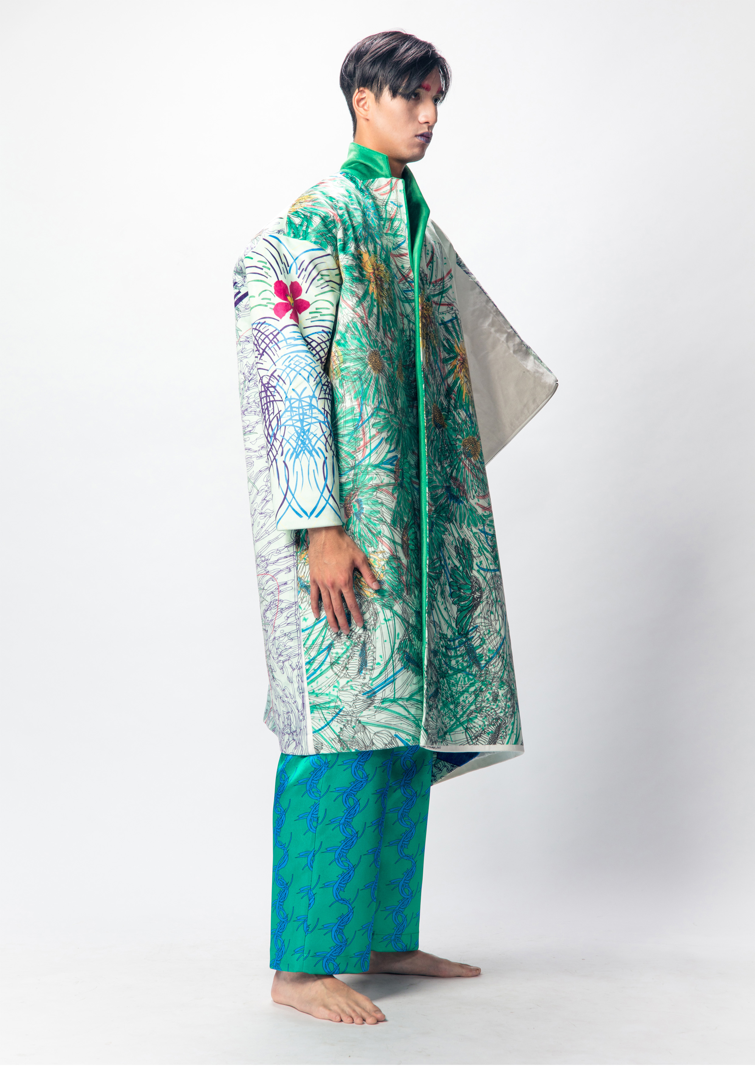 Sheng Qiu collects Gold Award at 3rd Keqiao-China International Formal ...