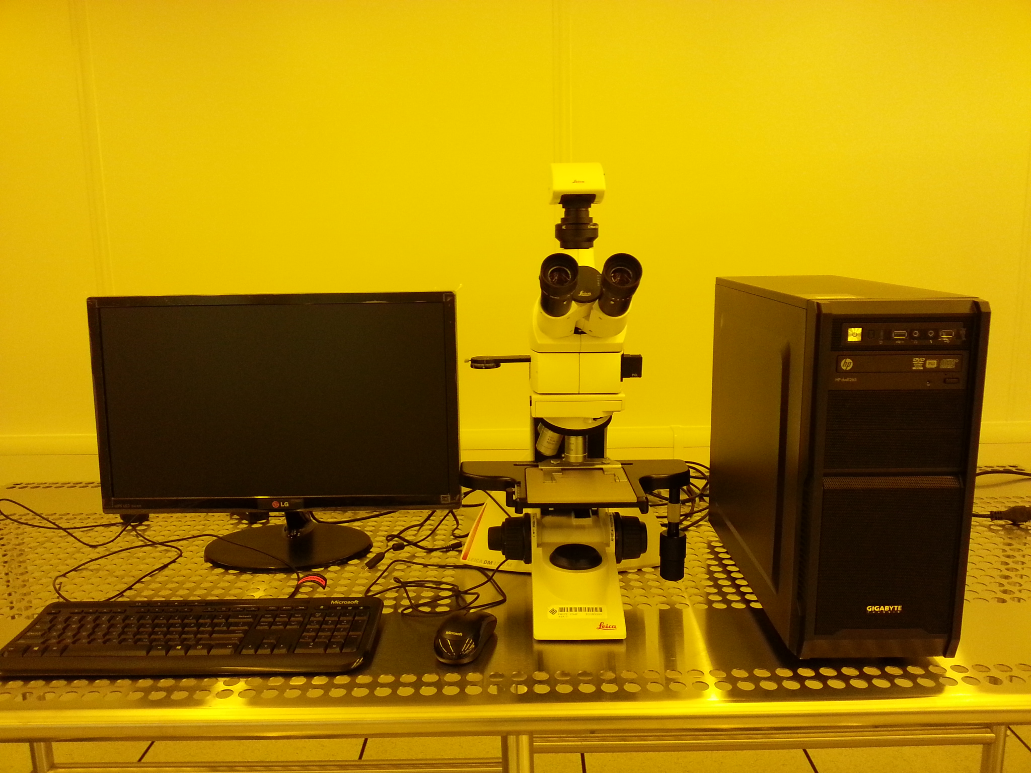 Leica DM1750 x1000 Optical Microscopy with CCD Camera | UMF